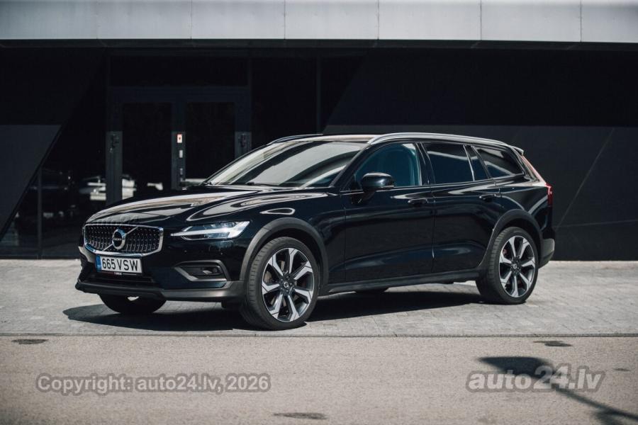 Черный Вольво V60 Cross Country 2021 в Таллин, объемом двигателя 0.00 л и пробегом 210 тыс. км за 20900 €, фото 1 на AUTOMOTO.COM.LV