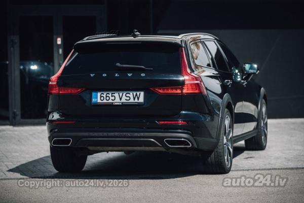 Черный Вольво V60 Cross Country 2021 в Таллин, объемом двигателя 0.00 л и пробегом 210 тыс. км за 20900 €, фото 5 на AUTOMOTO.COM.LV