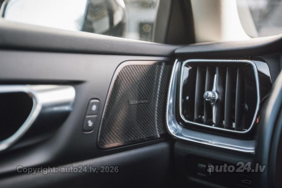 Черный Вольво V60 Cross Country 2021 в Таллин, объемом двигателя 0.00 л и пробегом 210 тыс. км за 20900 €, фото 22 на AUTOMOTO.COM.LV