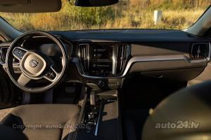 Черный Вольво V60 Cross Country 2021 в Таллин, объемом двигателя 2.00 л и пробегом 174 тыс. км за 25490 €, фото 6 на AUTOMOTO.COM.LV