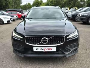 Melns Volvo V60 Cross Country 2022 Viļņa, ar dzinēja tilpumu 1.97 L un nobraukumu 124 tūkst. km par 26900 €, foto 2 vietnē AUTOMOTO.COM.LV