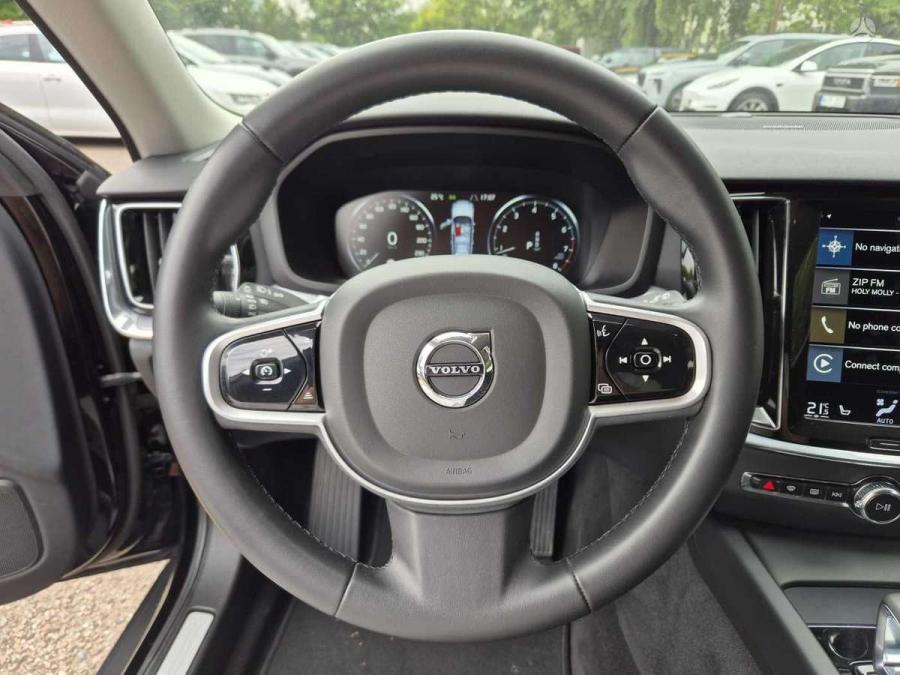 Melns Volvo V60 Cross Country 2022 Viļņa, ar dzinēja tilpumu 1.97 L un nobraukumu 124 tūkst. km par 26900 €, foto 10 vietnē AUTOMOTO.COM.LV