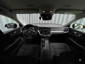 Melns Volvo V60 Cross Country 2022 Viļņa, ar dzinēja tilpumu 1.97 L un nobraukumu 124 tūkst. km par 22900 €, foto 7 vietnē AUTOMOTO.COM.LV