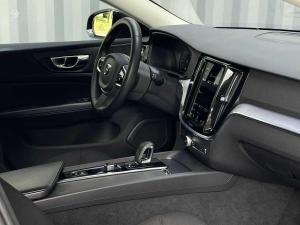 Melns Volvo V60 Cross Country 2022 Viļņa, ar dzinēja tilpumu 1.97 L un nobraukumu 124 tūkst. km par 22900 €, foto 10 vietnē AUTOMOTO.COM.LV