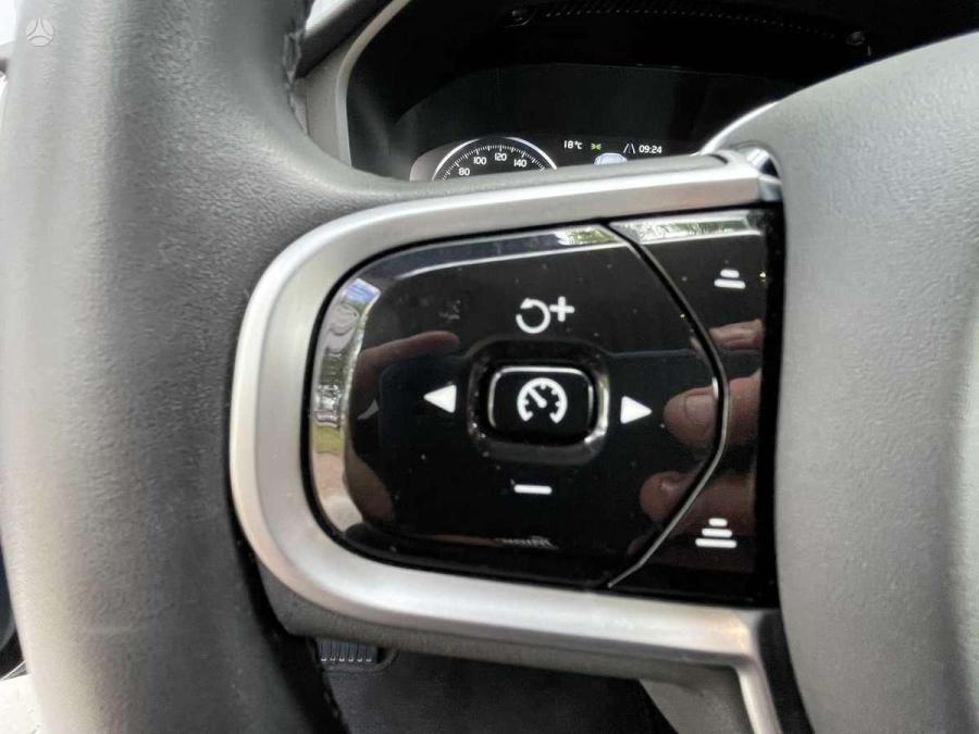 Melns Volvo V60 Cross Country 2022 Viļņa, ar dzinēja tilpumu 1.97 L un nobraukumu 124 tūkst. km par 22900 €, foto 14 vietnē AUTOMOTO.COM.LV