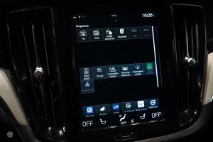 Black Volvo V60 Cross Country 2022 in Vilnius, with an engine capacity of 1.97 L and mileage of 167 thousand km for 26900 €, photo 21 on AUTOMOTO.COM.LV