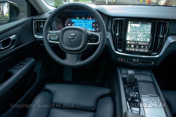Черный Вольво V60 Cross Country 2022 в Таллин, объемом двигателя 2.00 л и пробегом 81 тыс. км за 33990 €, фото 4 на AUTOMOTO.COM.LV