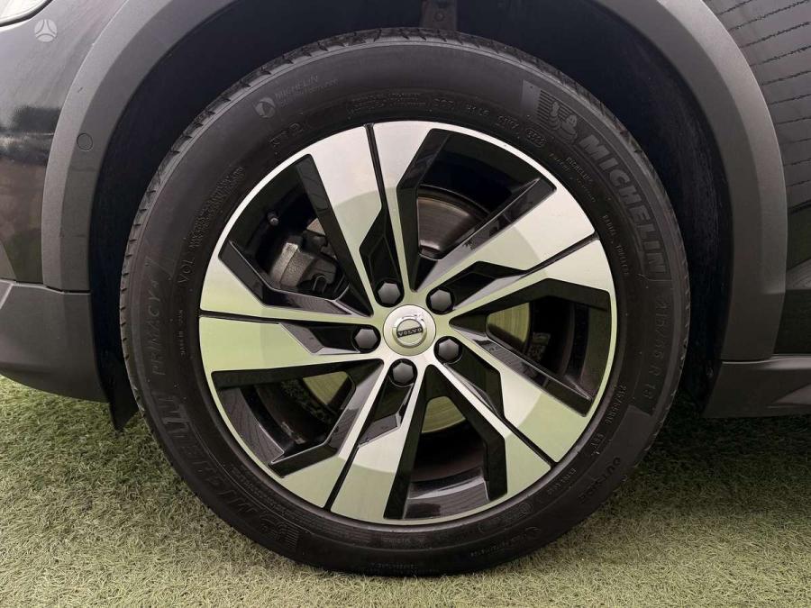 Черный Вольво V60 Cross Country 2023 в Паневежис, объемом двигателя 1.97 л и пробегом 136 тыс. км за 24900 €, фото 12 на AUTOMOTO.COM.LV