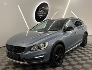 Blue Volvo V60 Cross Country 2017 in Marijampole, with an engine capacity of 1.97 L and mileage of 199 thousand km for 10999 €, photo 26 on AUTOMOTO.COM.LV