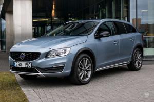 Zils Volvo V60 Cross Country 2018 Viļņa, ar dzinēja tilpumu 1.97 L un nobraukumu 103 tūkst. km par 13900 €, foto  vietnē AUTOMOTO.COM.LV
