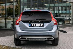 Синий Вольво V60 Cross Country 2018 в Вильнюс, объемом двигателя 1.97 л и пробегом 103 тыс. км за 13500 €, фото 4 на AUTOMOTO.COM.LV