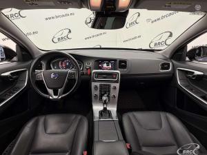 Zils Volvo V60 Cross Country 2018 Viļņa, ar dzinēja tilpumu 1.97 L un nobraukumu 104 tūkst. km par 13900 €, foto 5 vietnē AUTOMOTO.COM.LV