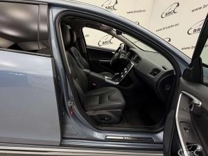 Zils Volvo V60 Cross Country 2018 Viļņa, ar dzinēja tilpumu 1.97 L un nobraukumu 104 tūkst. km par 13900 €, foto 6 vietnē AUTOMOTO.COM.LV