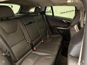 Zils Volvo V60 Cross Country 2018 Viļņa, ar dzinēja tilpumu 1.97 L un nobraukumu 104 tūkst. km par 13900 €, foto 14 vietnē AUTOMOTO.COM.LV