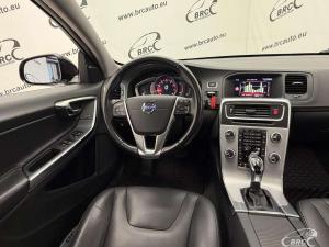 Zils Volvo V60 Cross Country 2018 Viļņa, ar dzinēja tilpumu 1.97 L un nobraukumu 104 tūkst. km par 13900 €, foto 16 vietnē AUTOMOTO.COM.LV