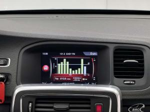 Zils Volvo V60 Cross Country 2018 Viļņa, ar dzinēja tilpumu 1.97 L un nobraukumu 104 tūkst. km par 13900 €, foto 18 vietnē AUTOMOTO.COM.LV
