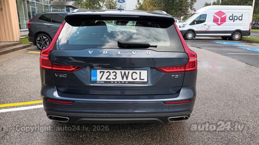 Zils Volvo V60 Cross Country 2020 Pērnava, ar dzinēja tilpumu 2.00 L un nobraukumu 87 tūkst. km par 26900 €, foto 6 vietnē AUTOMOTO.COM.LV