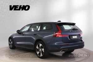 Синий Вольво V60 Cross Country 2021 в Таллин, объемом двигателя 2.00 л и пробегом 88 тыс. км за 25900 €, фото 5 на AUTOMOTO.COM.LV