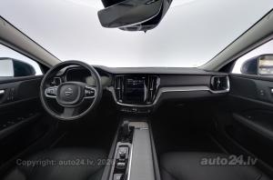 Синий Вольво V60 Cross Country 2021 в Таллин, объемом двигателя 2.00 л и пробегом 88 тыс. км за 25900 €, фото 11 на AUTOMOTO.COM.LV