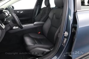 Синий Вольво V60 Cross Country 2021 в Таллин, объемом двигателя 2.00 л и пробегом 88 тыс. км за 25900 €, фото 12 на AUTOMOTO.COM.LV