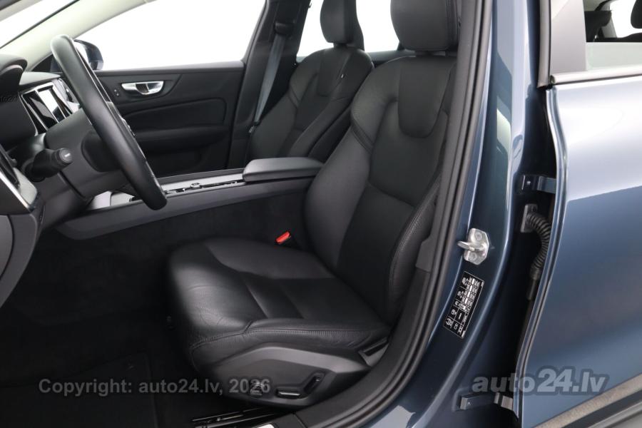 Синий Вольво V60 Cross Country 2021 в Таллин, объемом двигателя 2.00 л и пробегом 88 тыс. км за 25900 €, фото 12 на AUTOMOTO.COM.LV