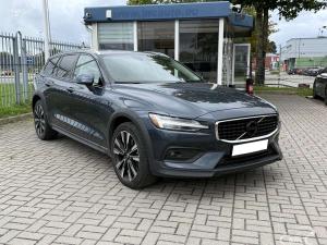 Синий Вольво V60 Cross Country 2022 в Клайпеда, объемом двигателя 1.97 л и пробегом 124 тыс. км за 21500 €, фото 31 на AUTOMOTO.COM.LV