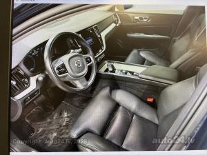 Blue Volvo V60 Cross Country 2022 in Tallinn, with an engine capacity of 2.00 L and mileage of 52 thousand km for 29900 €, photo 4 on AUTOMOTO.COM.LV