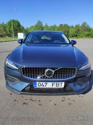 Zils Volvo V60 Cross Country 2023 Tallina, ar dzinēja tilpumu 2.00 L un nobraukumu 60 tūkst. km par 34800 €, foto 3 vietnē AUTOMOTO.COM.LV