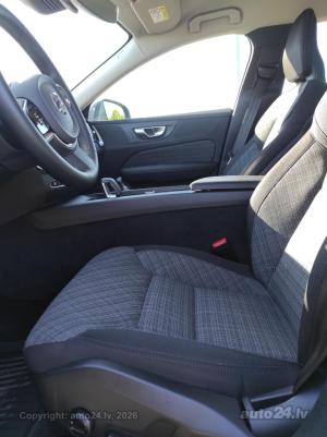 Zils Volvo V60 Cross Country 2023 Tallina, ar dzinēja tilpumu 2.00 L un nobraukumu 60 tūkst. km par 34800 €, foto 6 vietnē AUTOMOTO.COM.LV