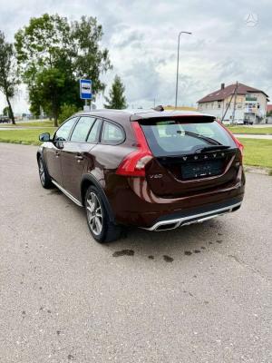 Коричневый Вольво V60 Cross Country 2015 в Таураге, объемом двигателя 1.97 л и пробегом 198 тыс. км за 10500 €, фото 8 на AUTOMOTO.COM.LV
