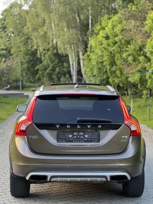 Brūns Volvo V60 Cross Country 2015 Klaipėda, ar dzinēja tilpumu 2.50 L un nobraukumu 248 tūkst. km par 11900 €, foto 8 vietnē AUTOMOTO.COM.LV