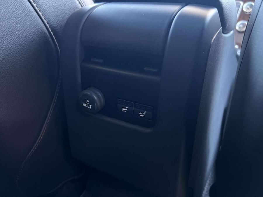 Brūns Volvo V60 Cross Country 2015 Klaipėda, ar dzinēja tilpumu 2.50 L un nobraukumu 248 tūkst. km par 11900 €, foto 23 vietnē AUTOMOTO.COM.LV