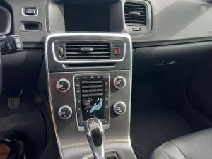 Коричневый Вольво V60 Cross Country 2015 в Радвилишкис, объемом двигателя 1.97 л и пробегом 199 тыс. км за 9200 €, фото 7 на AUTOMOTO.COM.LV