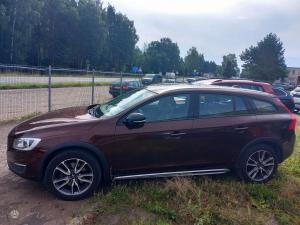 Коричневый Вольво V60 Cross Country 2015 в Радвилишкис, объемом двигателя 1.97 л и пробегом 199 тыс. км за 9200 €, фото 14 на AUTOMOTO.COM.LV
