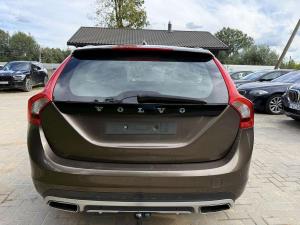 Brown Volvo V60 Cross Country 2015 in Kaunas, with an engine capacity of 2.00 L and mileage of 289 thousand km for 9250 €, photo 6 on AUTOMOTO.COM.LV