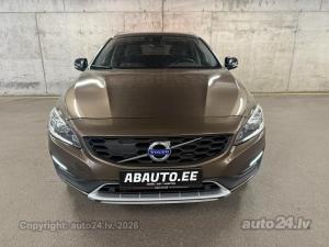 Brown Volvo V60 Cross Country 2016 in Tallinn, with an engine capacity of 2.00 L and mileage of 181 thousand km for 11995 €, photo 21 on AUTOMOTO.COM.LV