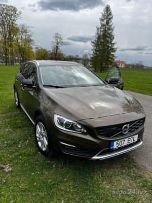 Коричневый Вольво V60 Cross Country 2017 в Йыхви, объемом двигателя 2.00 л и пробегом 182 тыс. км за 13500 €, фото 3 на AUTOMOTO.COM.LV