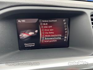 Brown Volvo V60 Cross Country 2017 in Paide, with an engine capacity of 2.40 L and mileage of 279 thousand km for 11890 €, photo 19 on AUTOMOTO.COM.LV