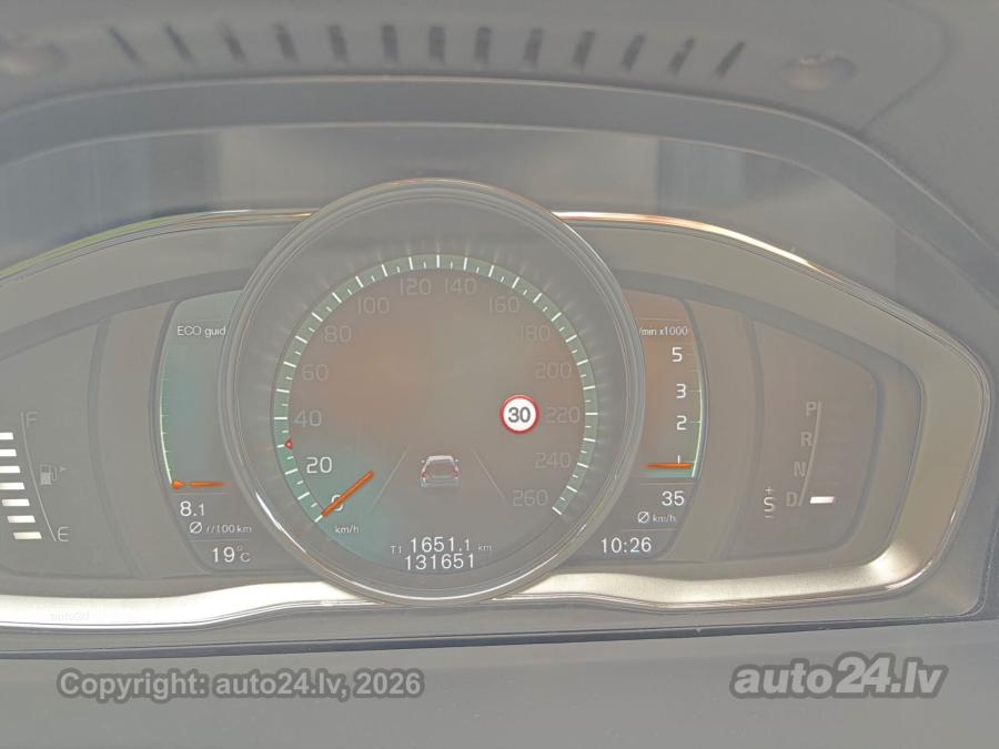 Brūns Volvo V60 Cross Country 2018 Tallina, ar dzinēja tilpumu 2.40 L un nobraukumu 132 tūkst. km par 15999 €, foto 19 vietnē AUTOMOTO.COM.LV