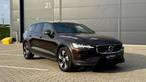 Коричневый Вольво V60 Cross Country 2020 в Вильнюс, объемом двигателя 2.00 л и пробегом 260 тыс. км за 16990 €, фото 4 на AUTOMOTO.COM.LV