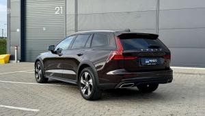 Коричневый Вольво V60 Cross Country 2020 в Вильнюс, объемом двигателя 2.00 л и пробегом 260 тыс. км за 16990 €, фото 5 на AUTOMOTO.COM.LV