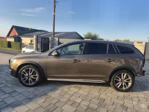 Volvo V60 Cross Country 2016 Viļņa, ar dzinēja tilpumu 2.40 L un nobraukumu 299 tūkst. km par 7250 €, foto 5 vietnē AUTOMOTO.COM.LV