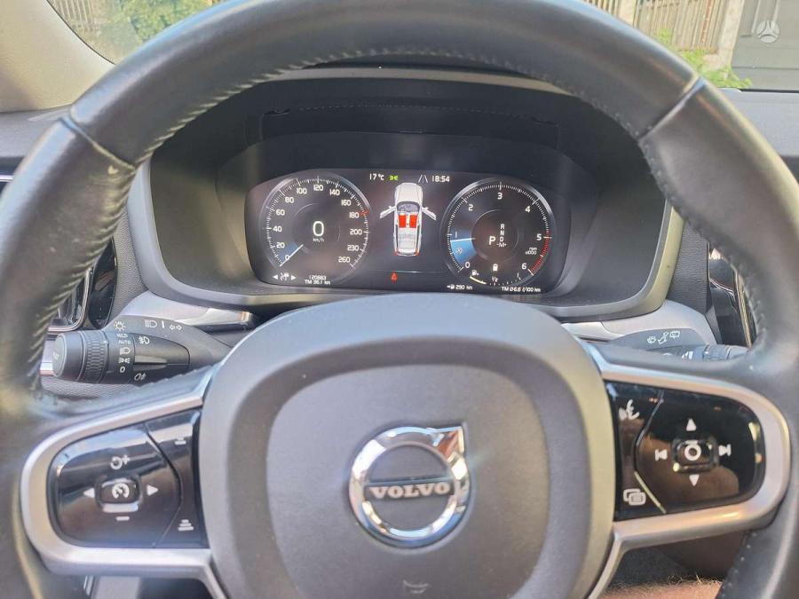 Серый Вольво V60 Cross Country 2021 в Каунас, объемом двигателя 1.97 л и пробегом 120 тыс. км за 16850 €, фото 16 на AUTOMOTO.COM.LV