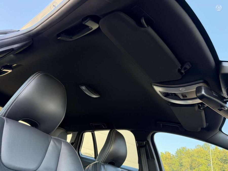 Grey Volvo V60 Cross Country 2014 in Utena, with an engine capacity of 2.40 L and mileage of 232 thousand km for 10850 €, photo 30 on AUTOMOTO.COM.LV