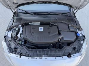 Grey Volvo V60 Cross Country 2014 in Utena, with an engine capacity of 2.40 L and mileage of 232 thousand km for 10850 €, photo 38 on AUTOMOTO.COM.LV