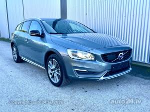 Grey Volvo V60 Cross Country 2016 in Tallinn, with an engine capacity of 2.00 L and mileage of 196 thousand km for 12500 €, photo 6 on AUTOMOTO.COM.LV