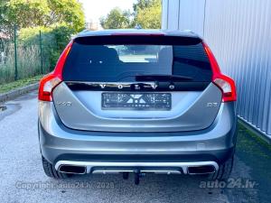 Grey Volvo V60 Cross Country 2016 in Tallinn, with an engine capacity of 2.00 L and mileage of 196 thousand km for 12500 €, photo 8 on AUTOMOTO.COM.LV