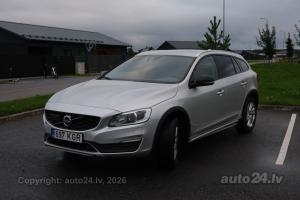 Pelēks Volvo V60 Cross Country 2018 Tallina, ar dzinēja tilpumu 2.00 L un nobraukumu 224 tūkst. km par 12000 €, foto 4 vietnē AUTOMOTO.COM.LV