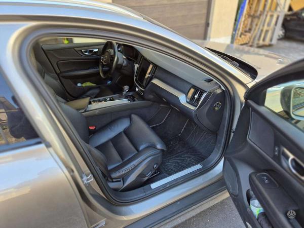 Серый Вольво V60 Cross Country 2019 в Паневежис, объемом двигателя 1.97 л и пробегом 310 тыс. км за 14500 €, фото 5 на AUTOMOTO.COM.LV