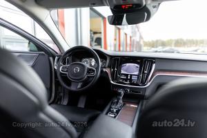 Серый Вольво V60 Cross Country 2019 в Таллин, объемом двигателя 2.00 л и пробегом 130 тыс. км за 24000 €, фото 22 на AUTOMOTO.COM.LV